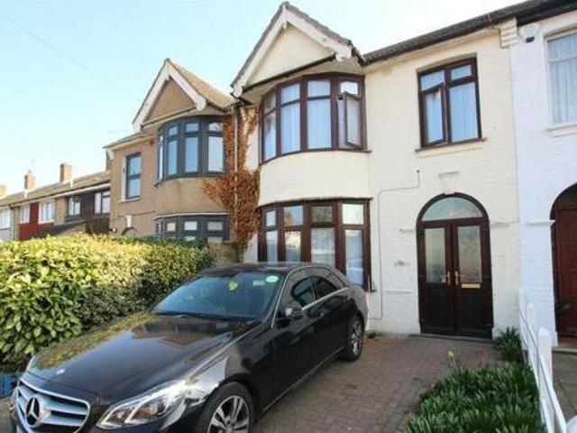 3 Bedroom House For Rent In Rainham