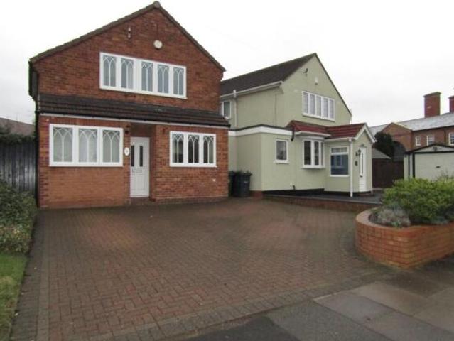 3 bedroom house for rent in Red House Park Road, Birmingham, B43