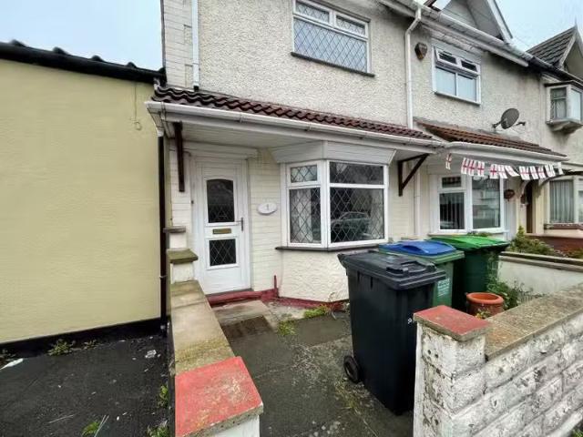 3 bedroom house for rent in Richmond Road, Smethwick, B66