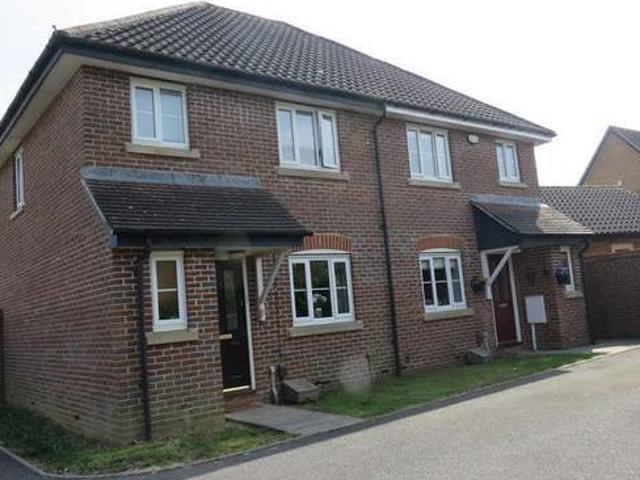 3 bedroom house for rent in Wood Lane Kingsnorth ASHFORD TN23