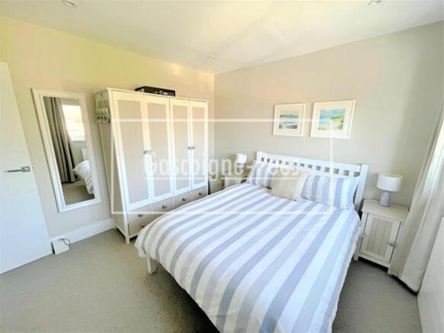 3 bedroom house for rent in Woodside Road, Guildford, GU2