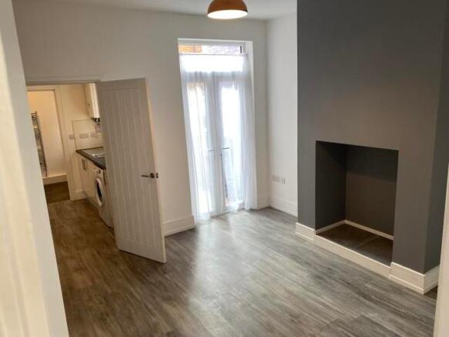 3 bedroom house for rent in Woodward Street, Nottingham, NG2