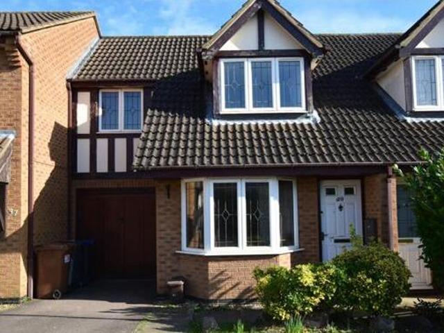 3 Bedroom House For Rent In Wootton Fields, Northampton