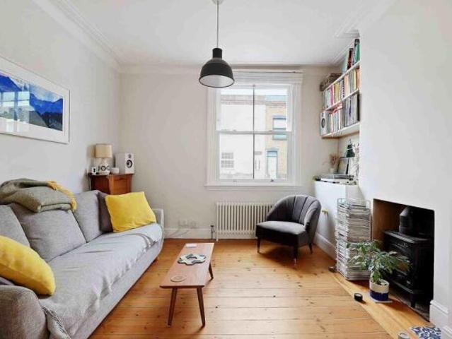 3 bedroom house for rent in Watlington Grove, Sydenham, SE26