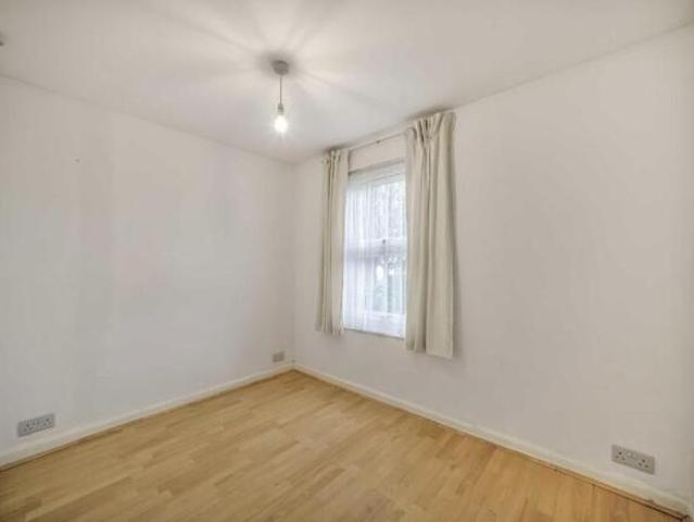 3 bedroom house for rent in Waldeck Road, Chiswick, W4