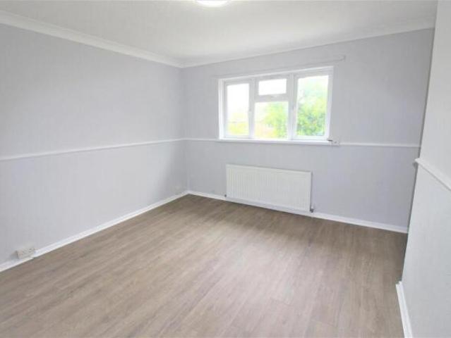 3 bedroom house for rent in Wesley Avenue, Aston, S26