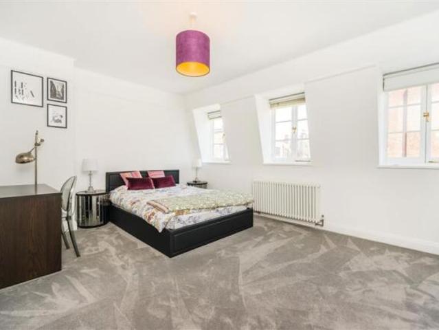 3 bedroom house for rent in Westmoreland Street, Marylebone, W1G