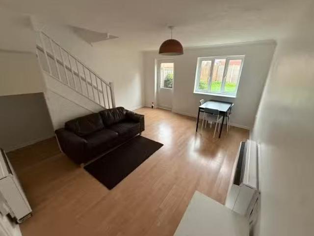 3 bedroom house for rent in Whitley Mead, Stoke Gifford, Brist.
