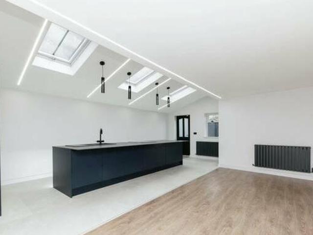 3 bedroom house for rent in Witton Street Northwich Cheshire CW9