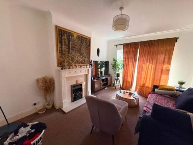 3 bedroom house for rent in Willrose Crescent, Abbey Wood, London, SE2