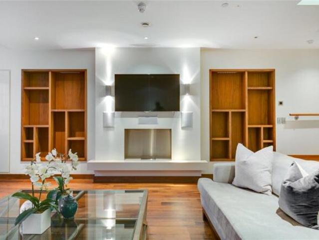 3 bedroom house for rent in Wilton Row, Knightsbridge, SW1X