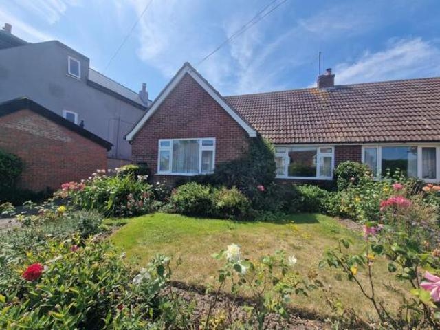 3 bedroom house for rent in The Street, Finglesham, CT14