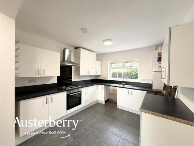 3 bedroom house for rent in Thornhill Road, Stoke On Trent, ST2
