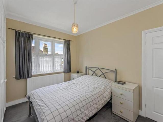 3 bedroom house for rent in Thorpe Crescent, Walthamstow, E17