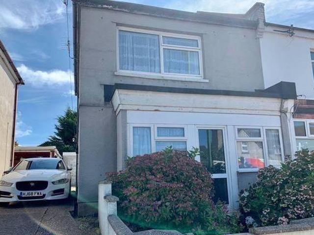 3 bedroom house for rent in Three Bedroom Student House Winton BH9