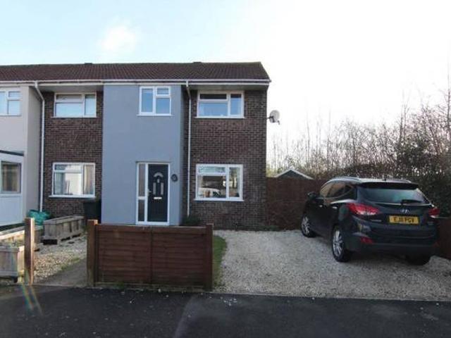 3 bedroom house for rent in Tiverton Gardens Worle WestonsuperMare BS22
