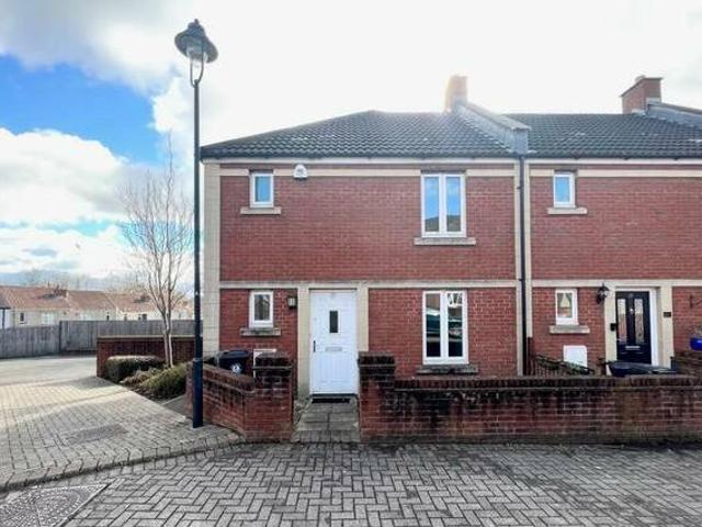 3 bedroom house for rent in Trubshaw Close Horfield Bristol BS7