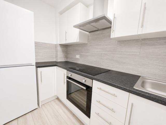 3 bedroom house for rent in Turnpike Lane, London, N8