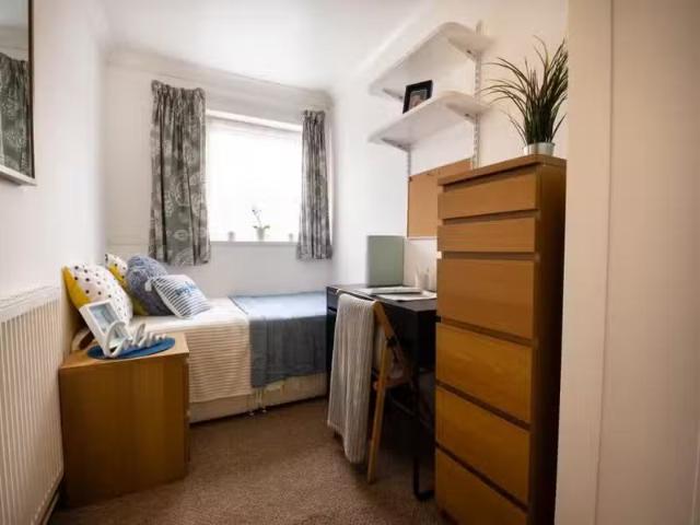3 bedroom house for rent in Ulcombe Gardens,, Canterbury, CT2
