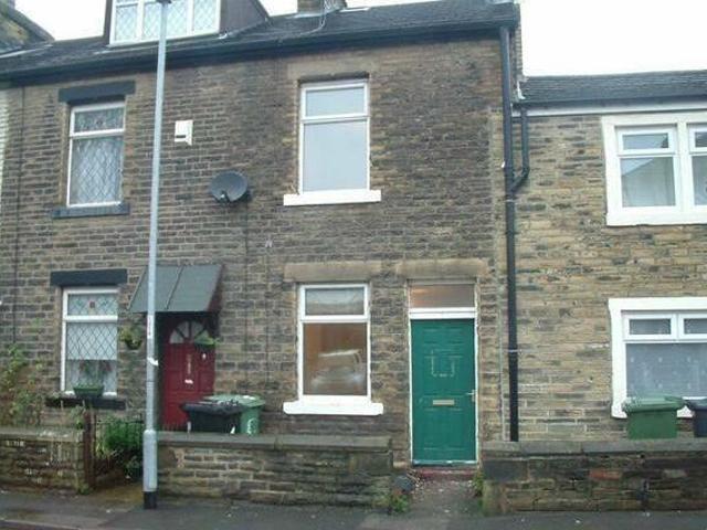 3 bedroom house for rent in Varley Street Pudsey Leeds LS28