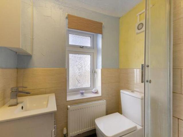 3 bedroom house for rent in Vivian Gardens, Watford, WD19