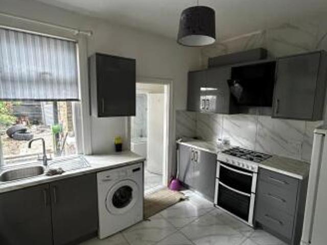 3 bedroom house for rent in Vicarage Road, SM1