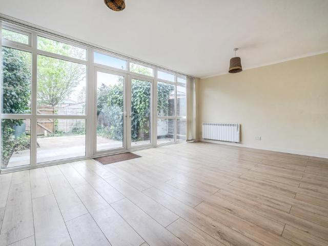 3 bedroom house for sale