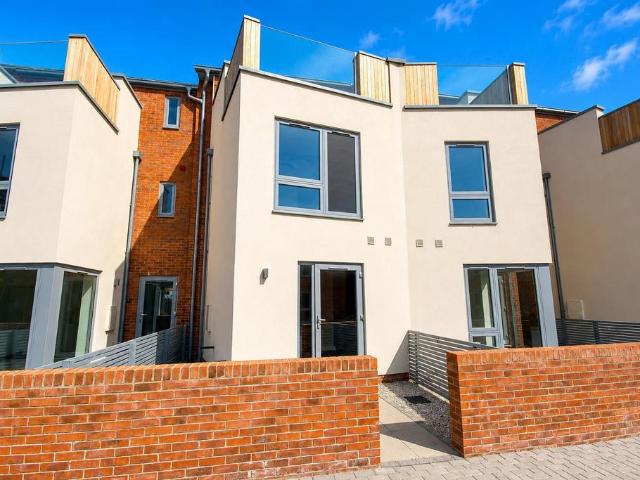 3 bedroom house for sale
