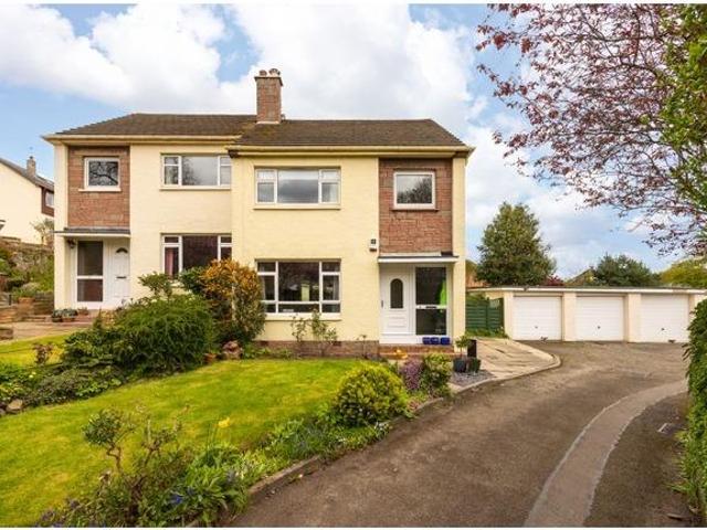 3 bedroom house for sale, 18 The Causeway, Duddingston Village.