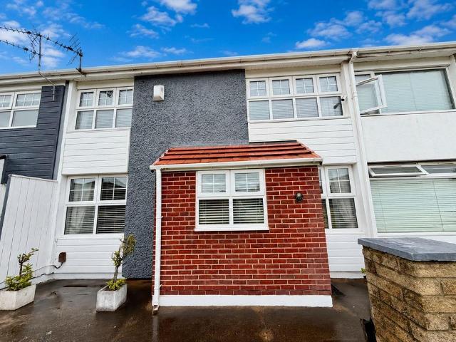 3 bedroom terraced house for sale