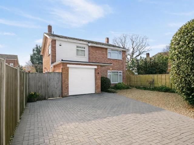 3 bedroom detached house for sale