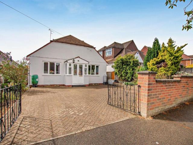 3 bedroom detached house for sale