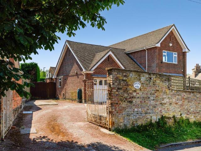 3 bedroom house for sale
