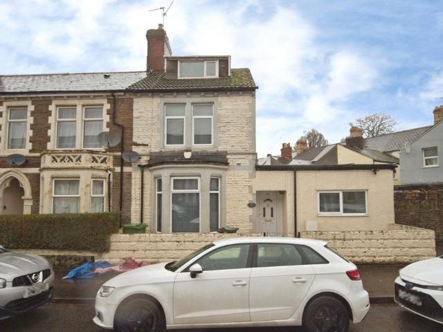 2 bedroom house for sale