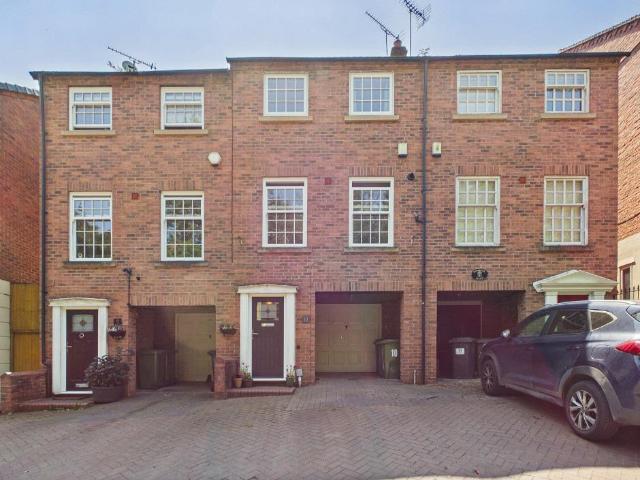 3 bedroom house for sale