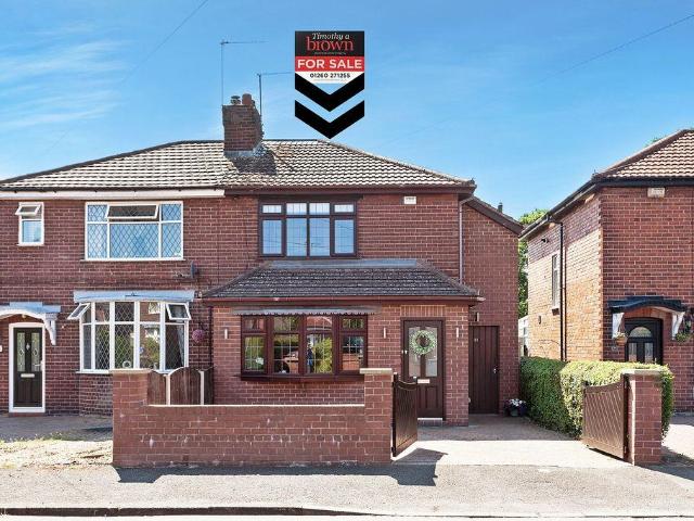 3 bedroom semi detached house for sale