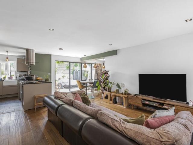 3 bedroom house for sale
