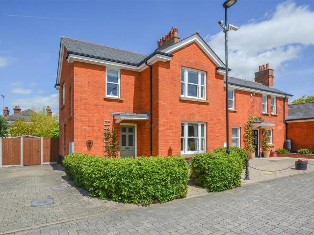 3 bedroom house for sale