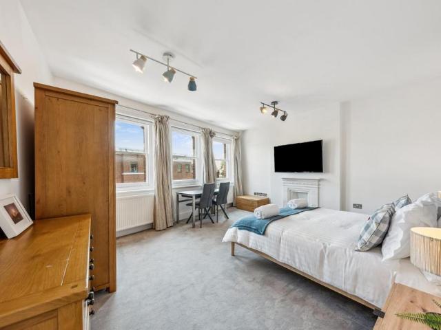 4 bedroom house for sale
