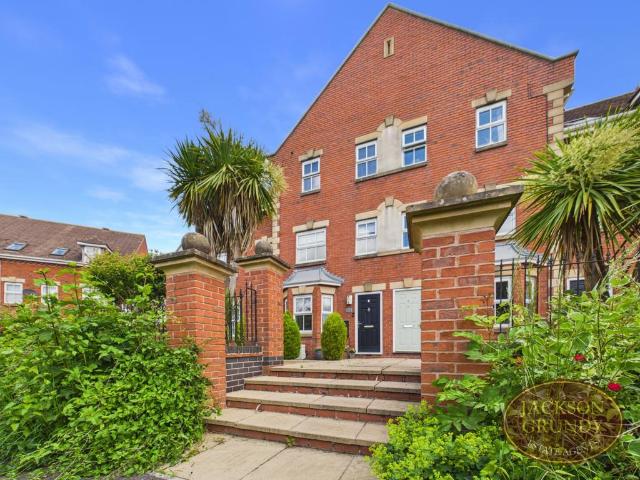 3 bedroom house for sale