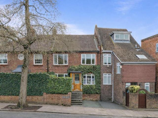 3 bedroom house for sale