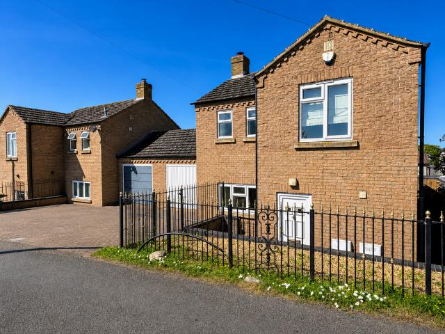 3 bedroom house for sale
