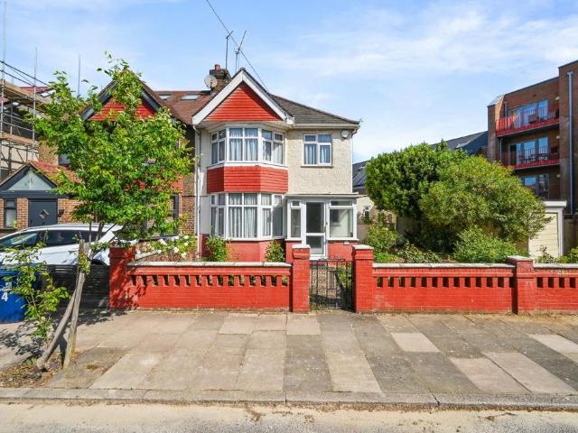 3 bedroom house for sale