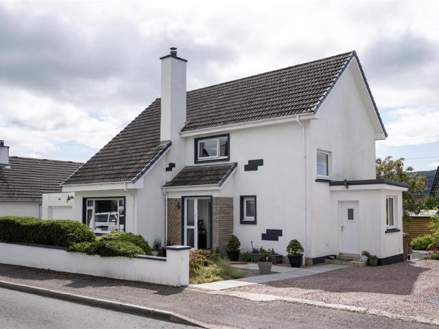 3 bedroom house for sale