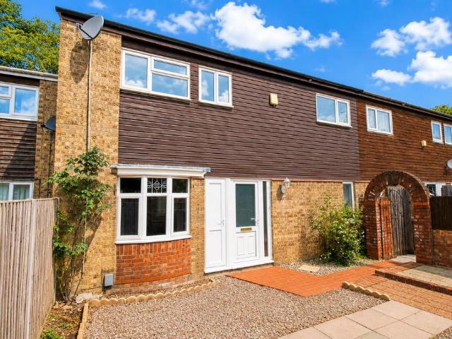 3 bedroom terraced house for sale