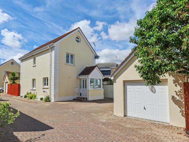 3 bedroom house for sale