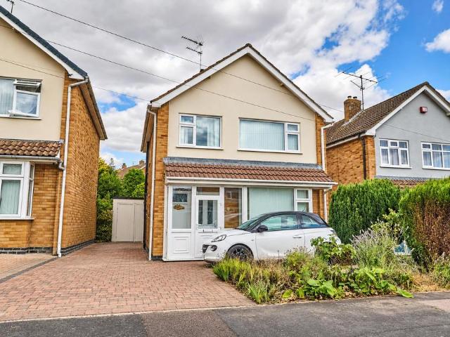 3 bedroom detached house for sale