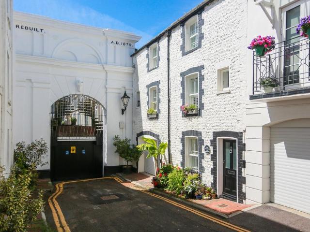 3 bedroom house for sale