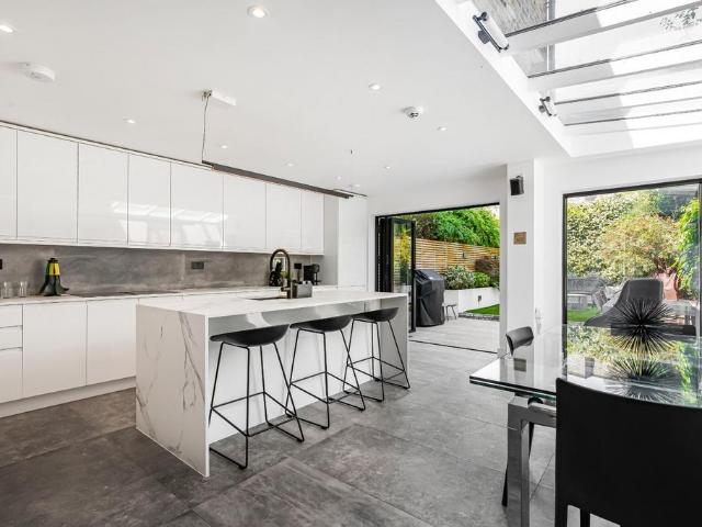 3 bedroom house for sale