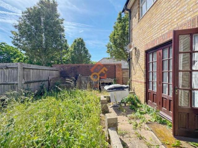 3 bedroom house for sale in Collett Road, London, SE16
